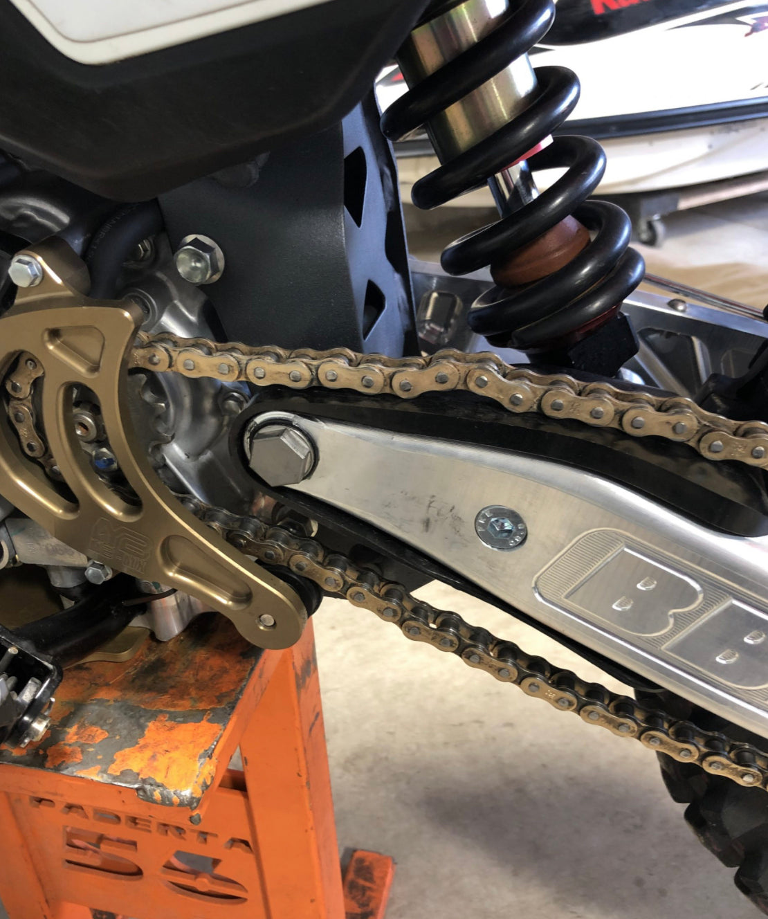 HD PIVOT BOLT FOR BBR SWING ARMS – Dynamicperformancene